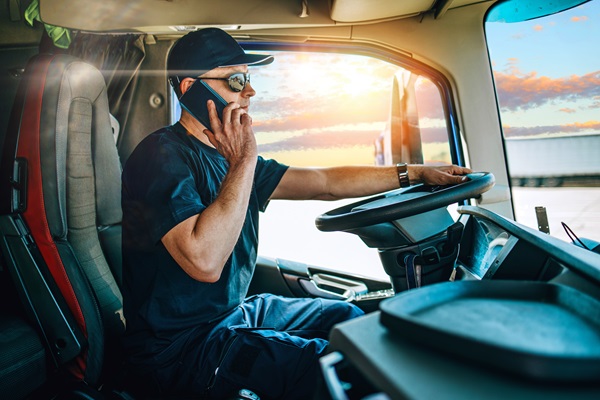 Need a Georgia Tractor-Trailer Distracted Driving Lawyer? | Law Offices ...